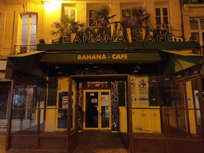Banana Café – Ten Visit