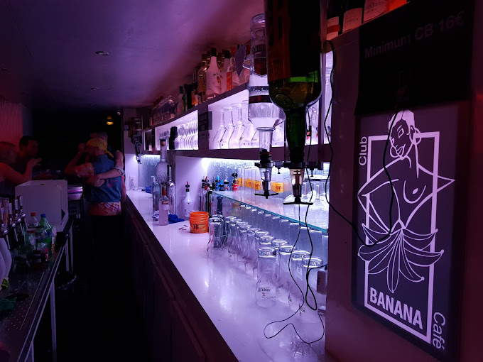 Banana Café – Ten Visit